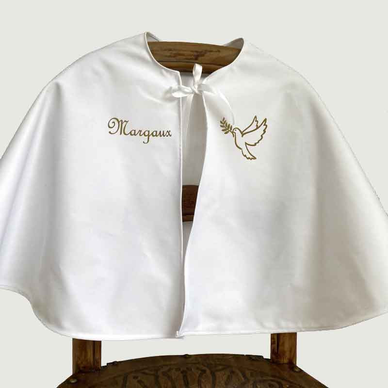 Cape de baptême ou de communion personnalisée pour enfants