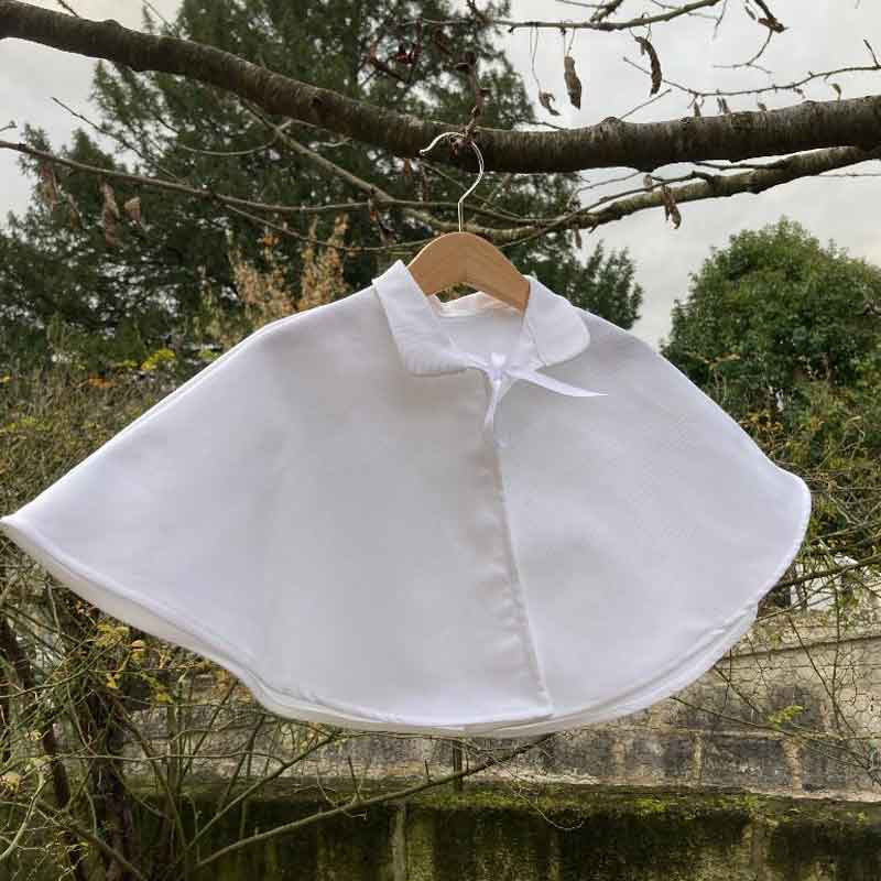 Cape de baptême personnalisée pour bébé